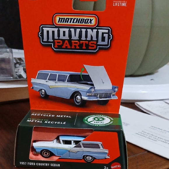 MATCHBOX | Toys | Matchbox Moving Parts 957 Ford Country Sedan Diecast ...